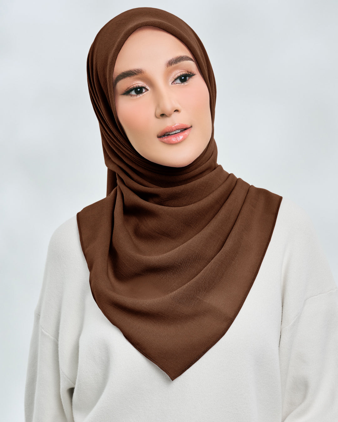 AZ NEUF SQUARE TRUFFLE