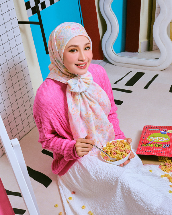 AZ GIRL CRUSH SQUARE LUSTY