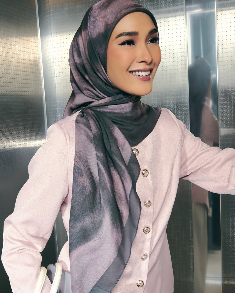 AZ AURELIA SQUARE AQUILA