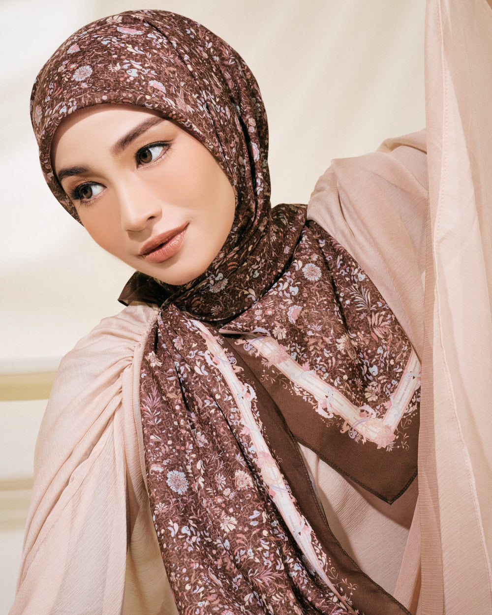 Ameera Zaini: Premium Hijabs & Muslimah Fashion for Every Occasion
