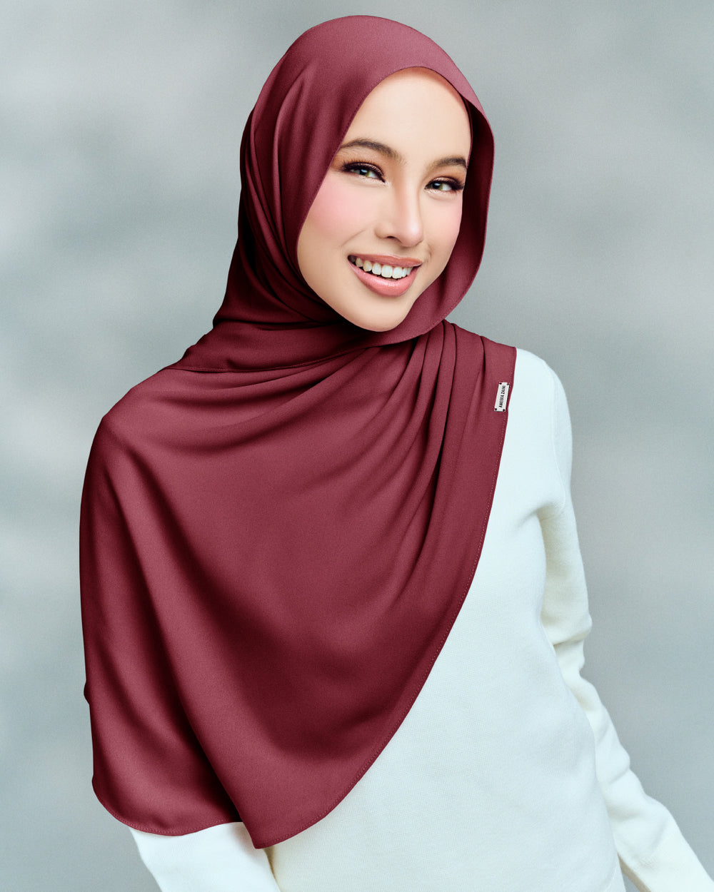 MAYA LITE INSTANT WITH COVERED NECK SCARLET